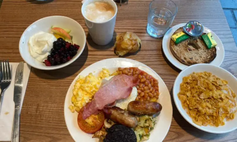 Premier Inn Breakfast Times, Menu, & Prices 2025